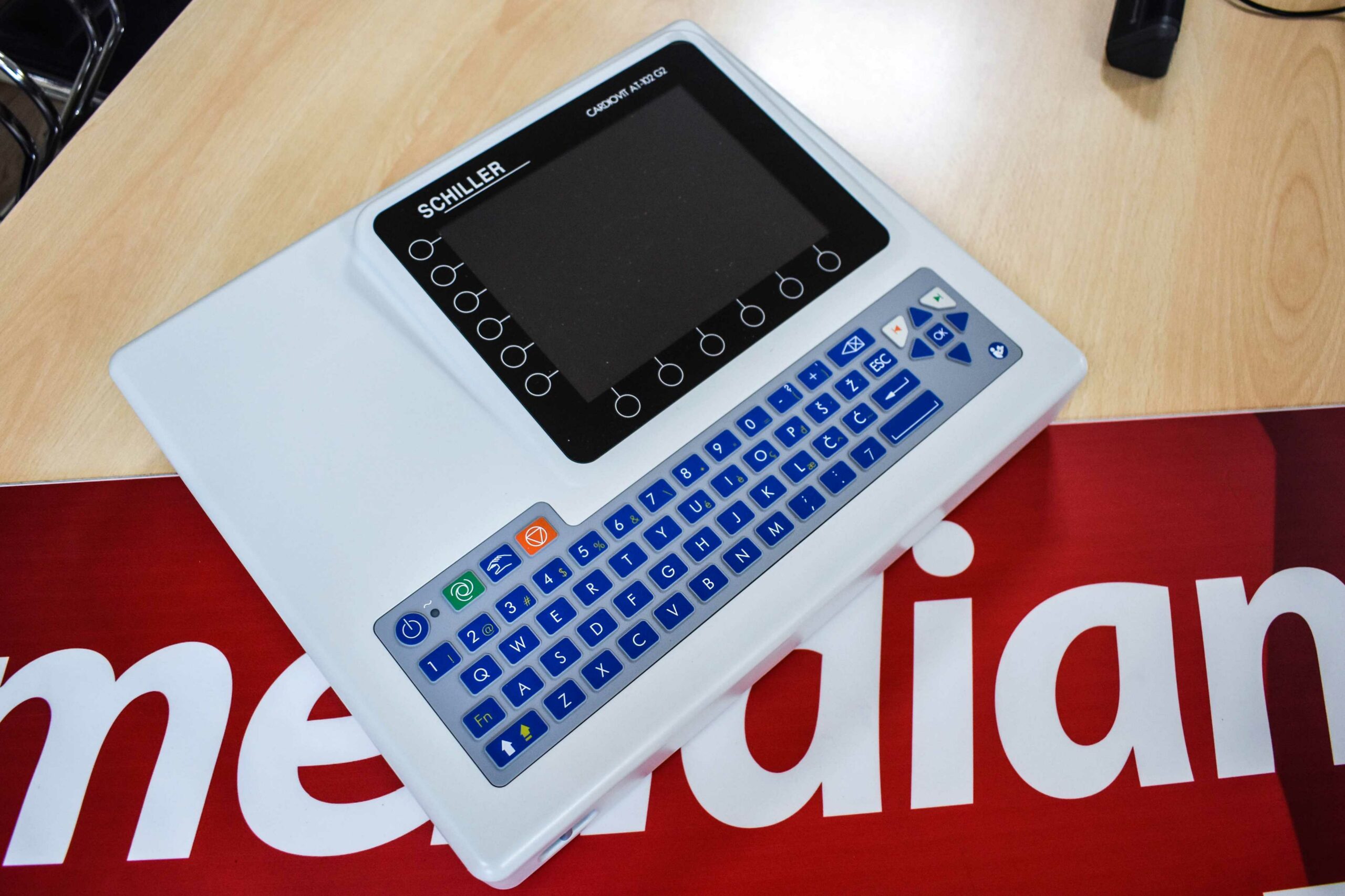 Meridianbet donirao EKG aparat KCCG - Klinički centar Crne Gore