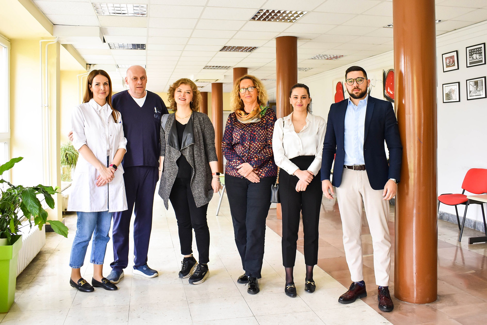 Poznata profesorka Ertekin posjetila Institut za bolesti djece KCCG - Klinički centar Crne Gore